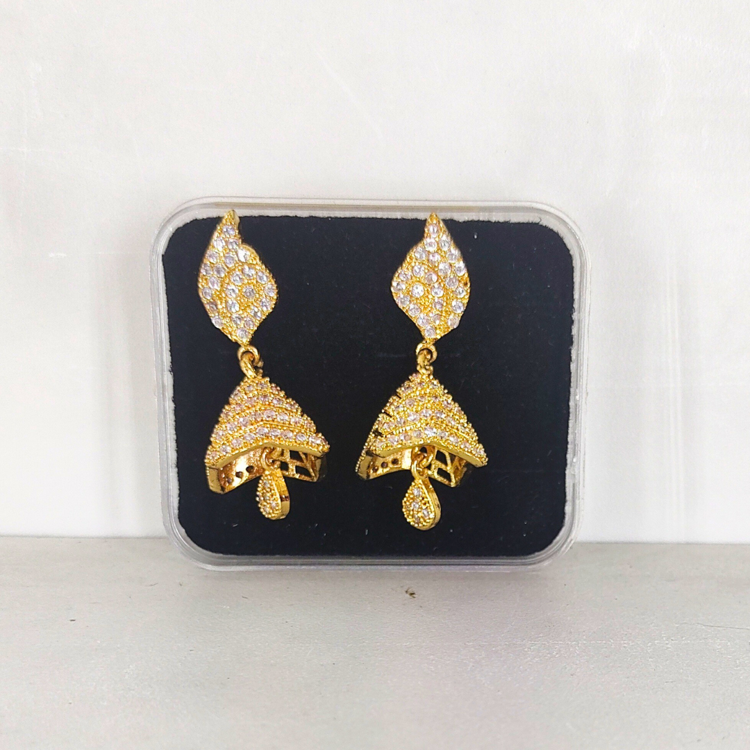 Gold Covering Jimmiki with Thilagam Shape & Full White Stones